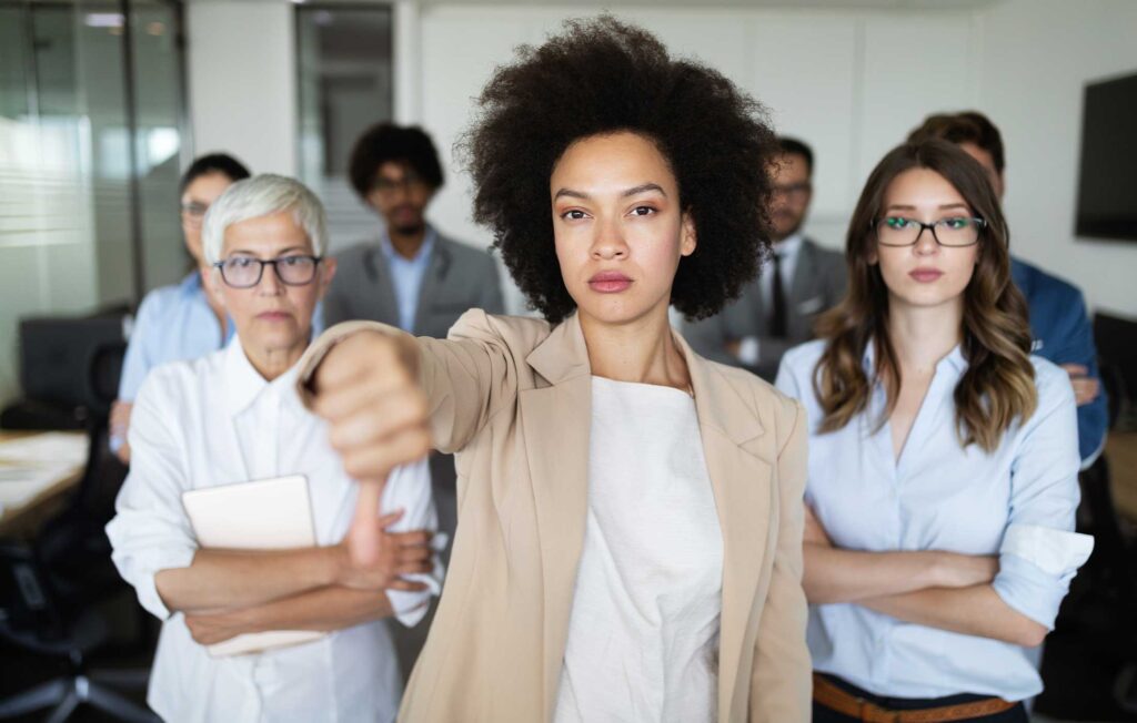 Ridding Your Life of Negative People | ipsychtherapy.com